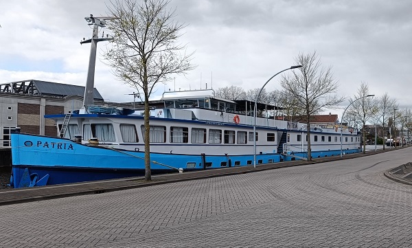 MS Patria ligt in Buitenhaven voor opvang van vluchtelingen uit Oekraïne